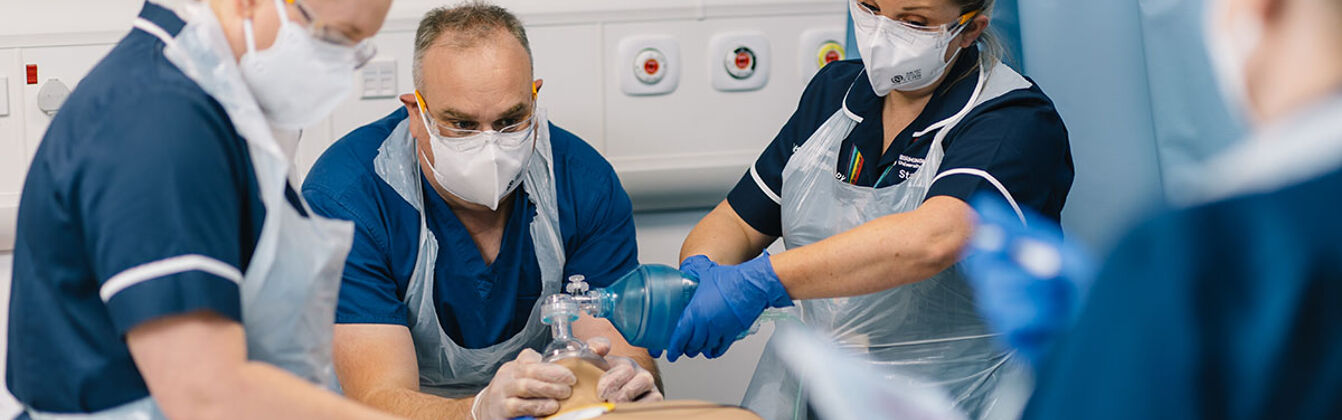 Adult Critical Care (Professional Practice) - BSc (Hons) / PgCert ...